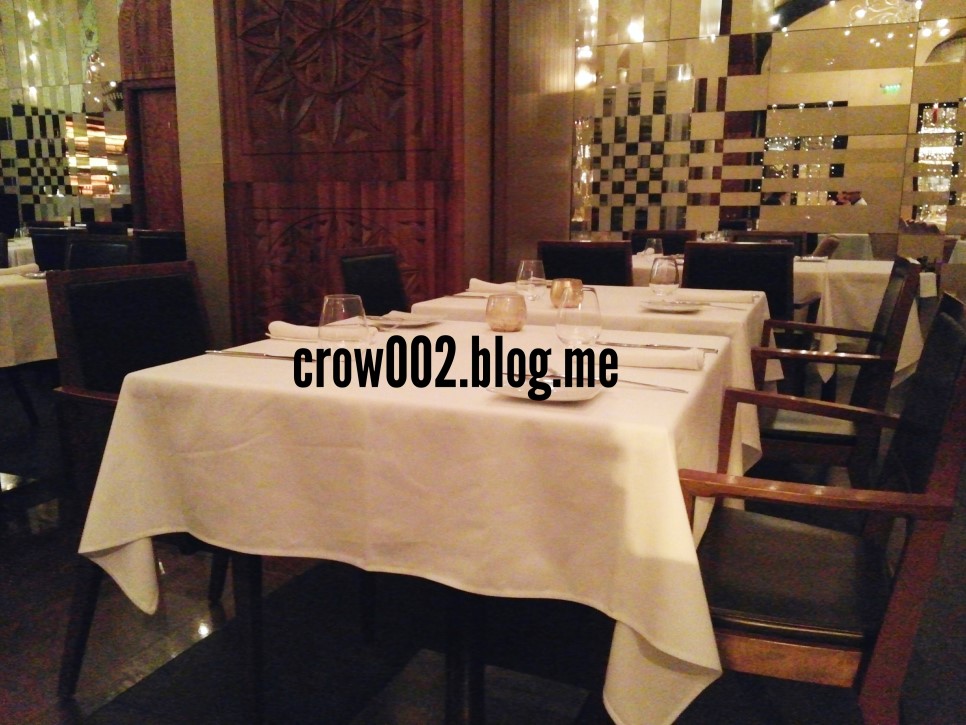 ASZÚ ÉTTEREM (ASZU RESTAURANT) in BUDAPEST - 부다페스트 아수 레스토랑 - CROW ...