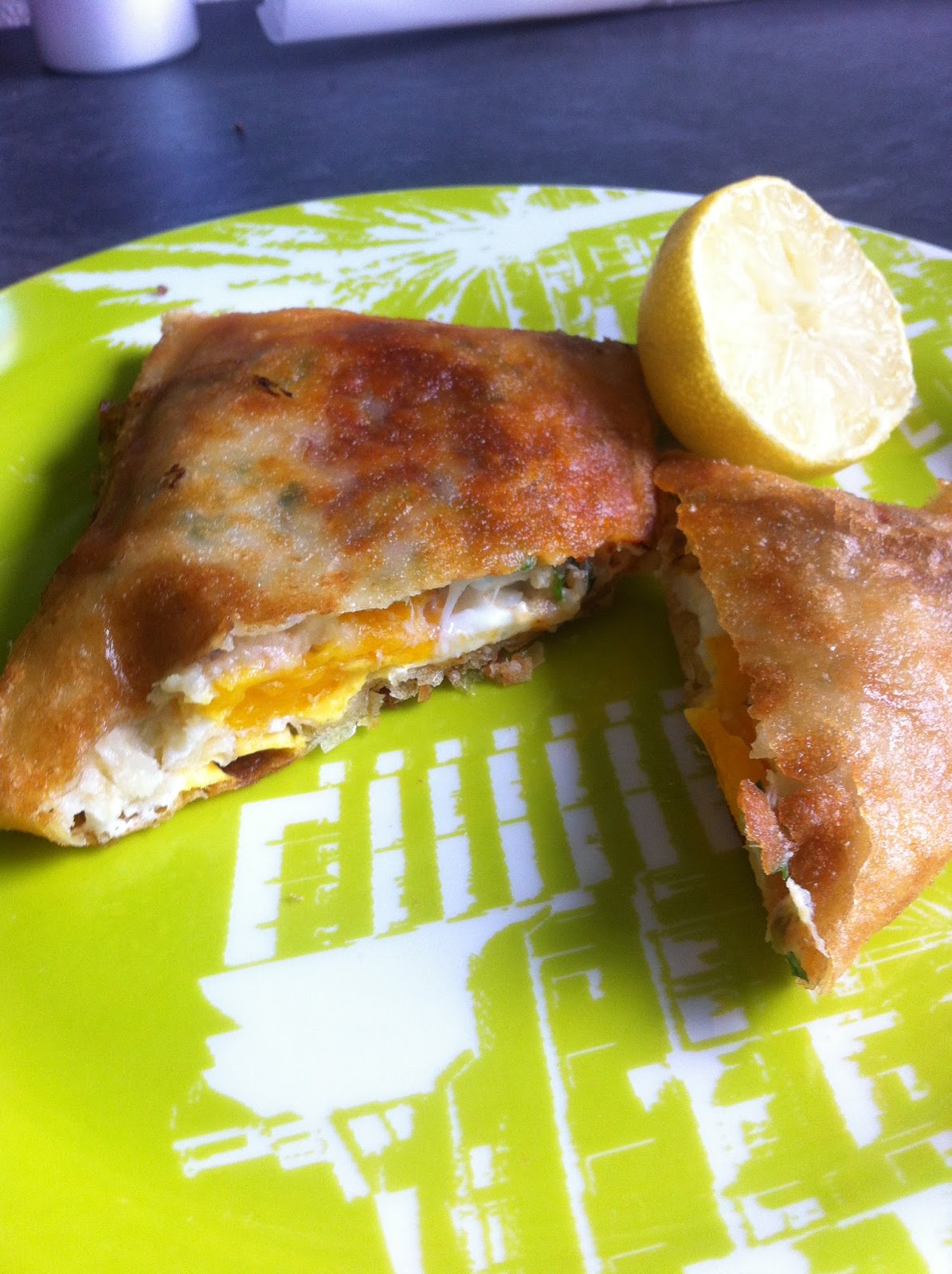 Meriem: Recette de la feuille de brick Tunisienne.