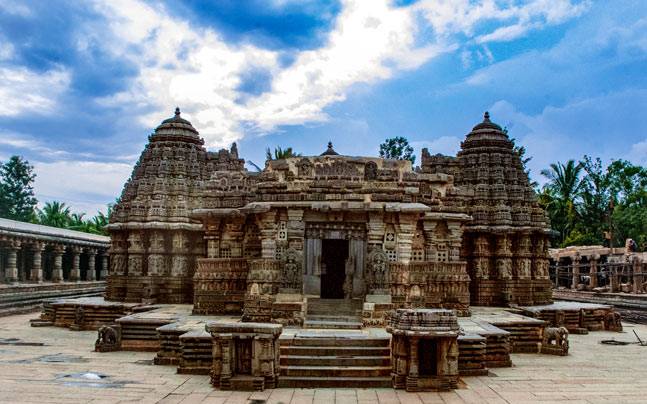 History of museums: About HERITAGE