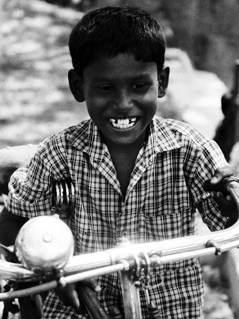 Ocean of Maya: Kathri (scissor) cycling