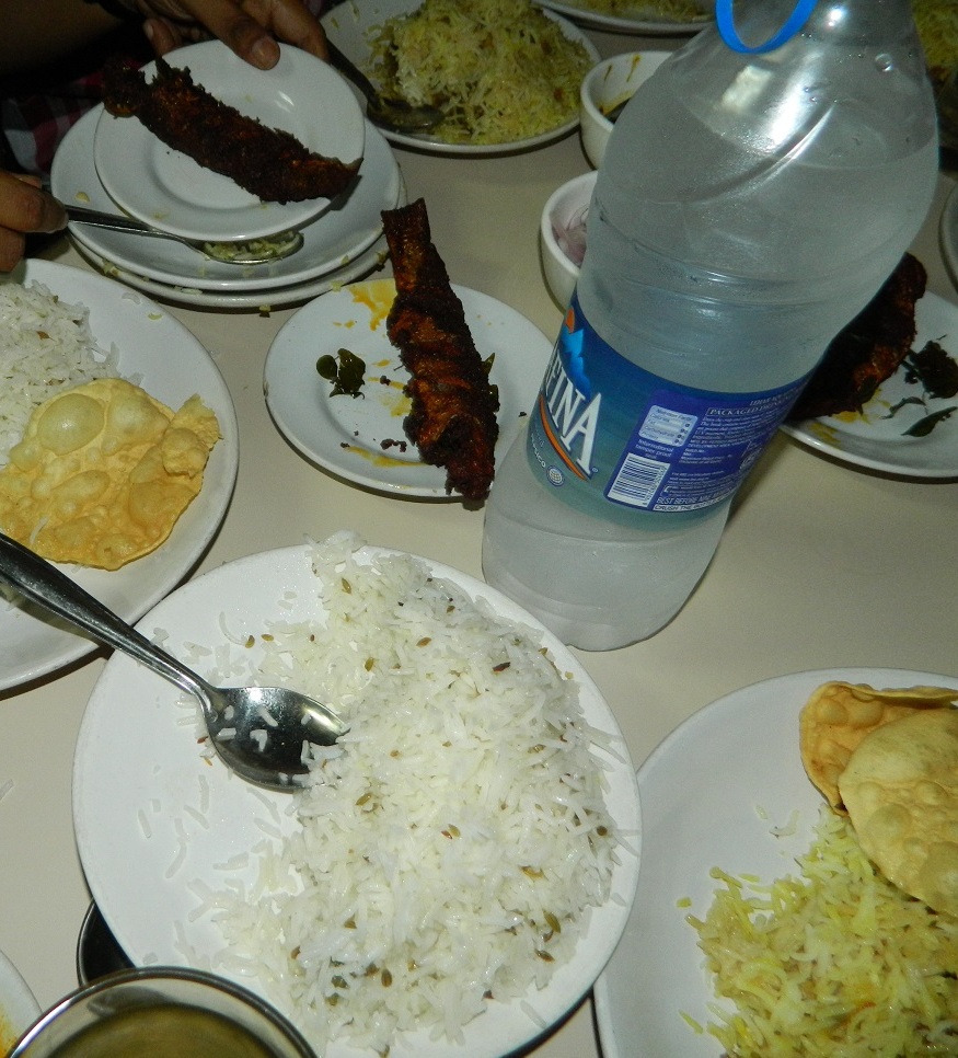 Niya's World: Photos of Kayees Biryani @ Hotel Rahmathulla, Mattanchery ...