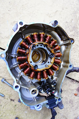 Yamaha YZF-R125 Owners Blog : Yamaha YZF R125 Flywheel Generator removal