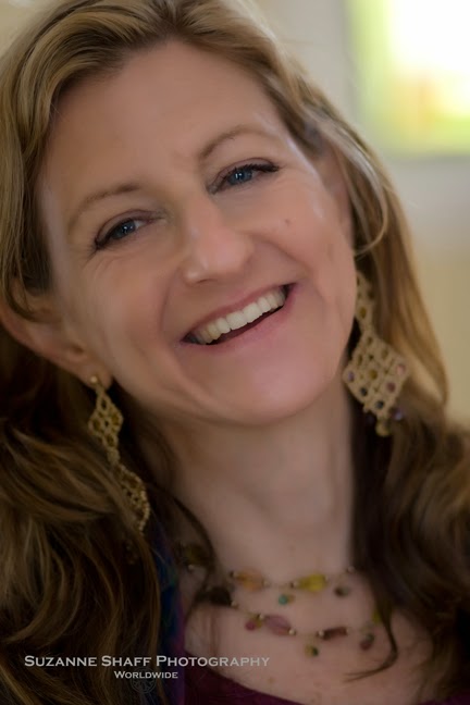 Jewelry News Network: 'Gotham' Star Erin Richards Wears Cleo Collar ...