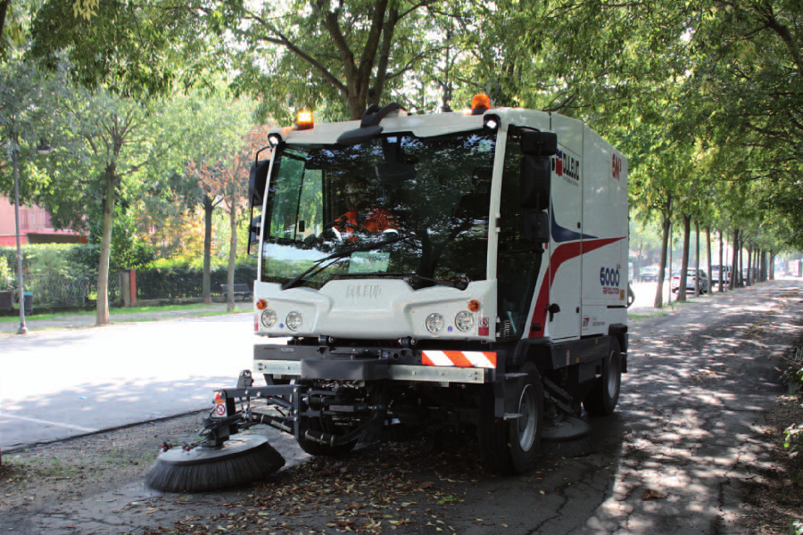 Road Sweeper Indonesia: Dulevo 6000 Revolution