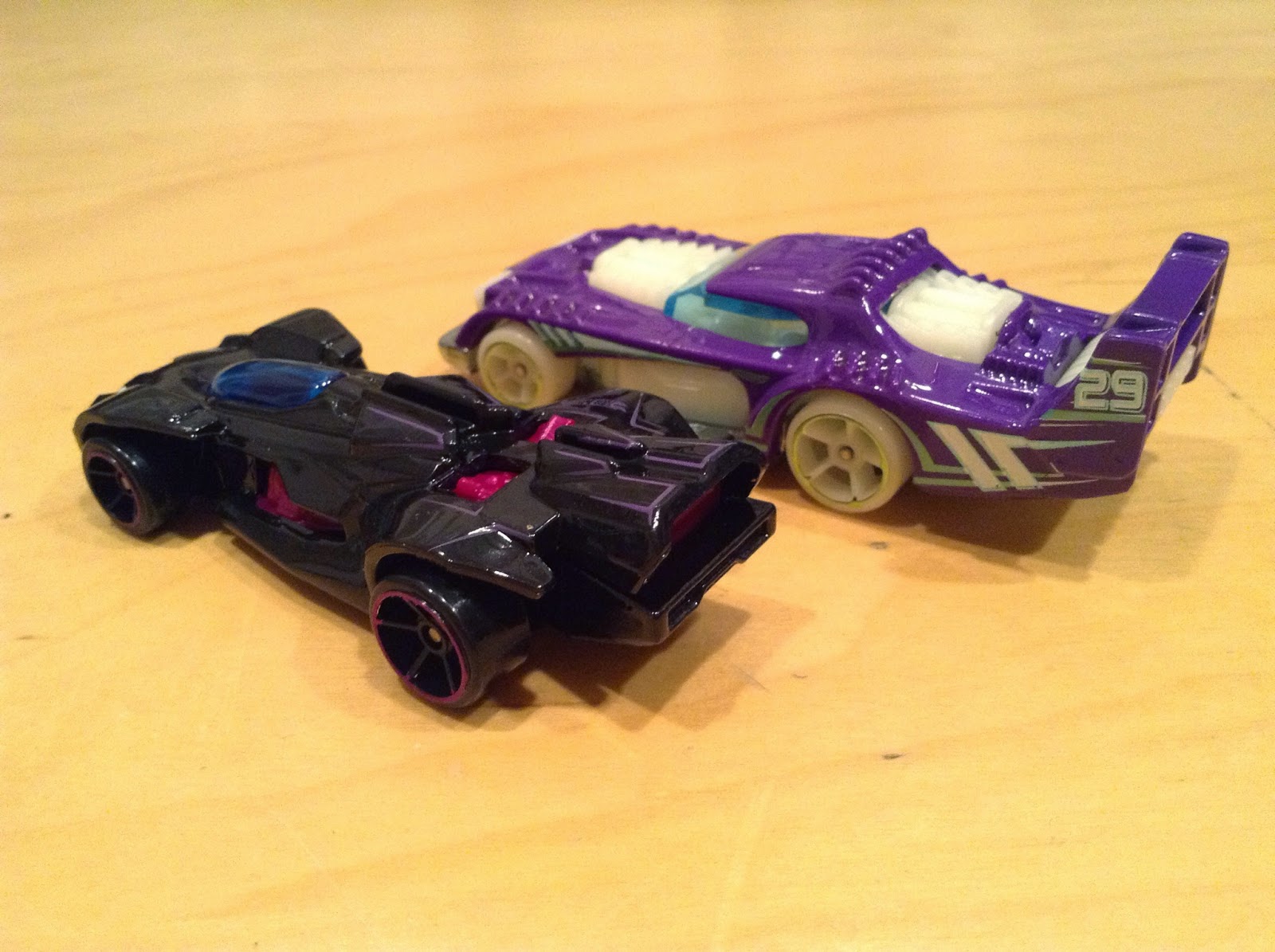 JULIAN'S HOT WHEELS BLOG: Rev Rod & Two Timer