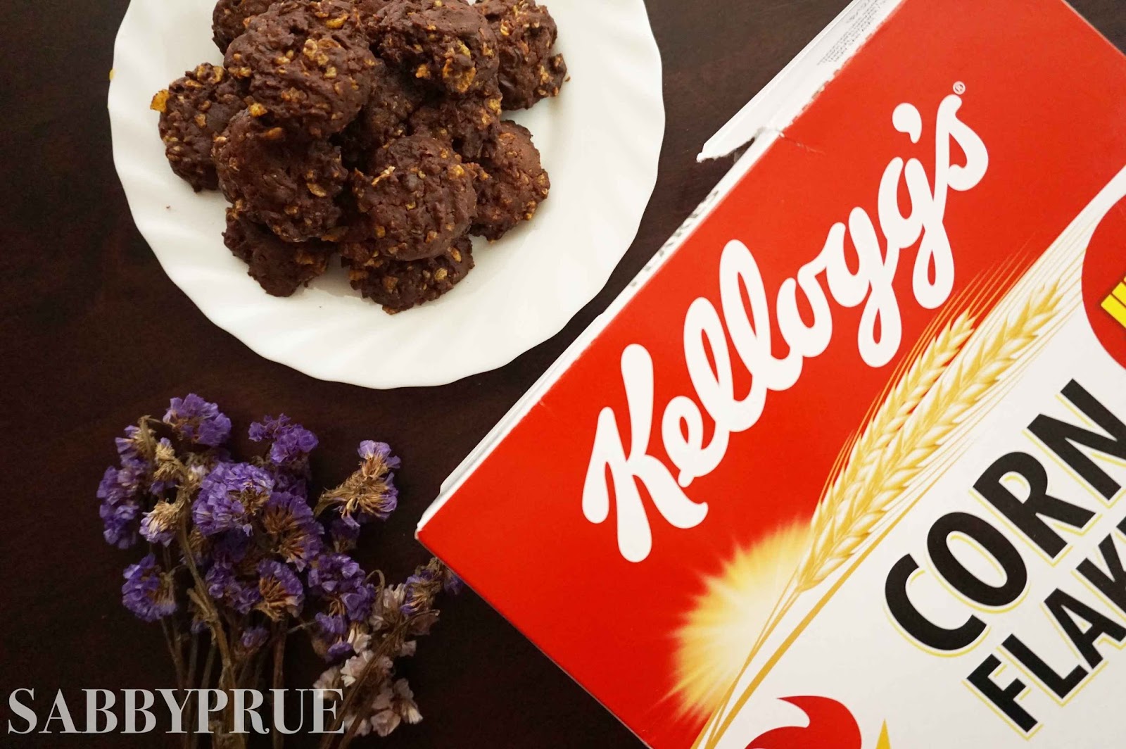 RECIPE | Kellogg's Cornflakes Double Chocolate Chip Cookies - ♥ Sabby ...