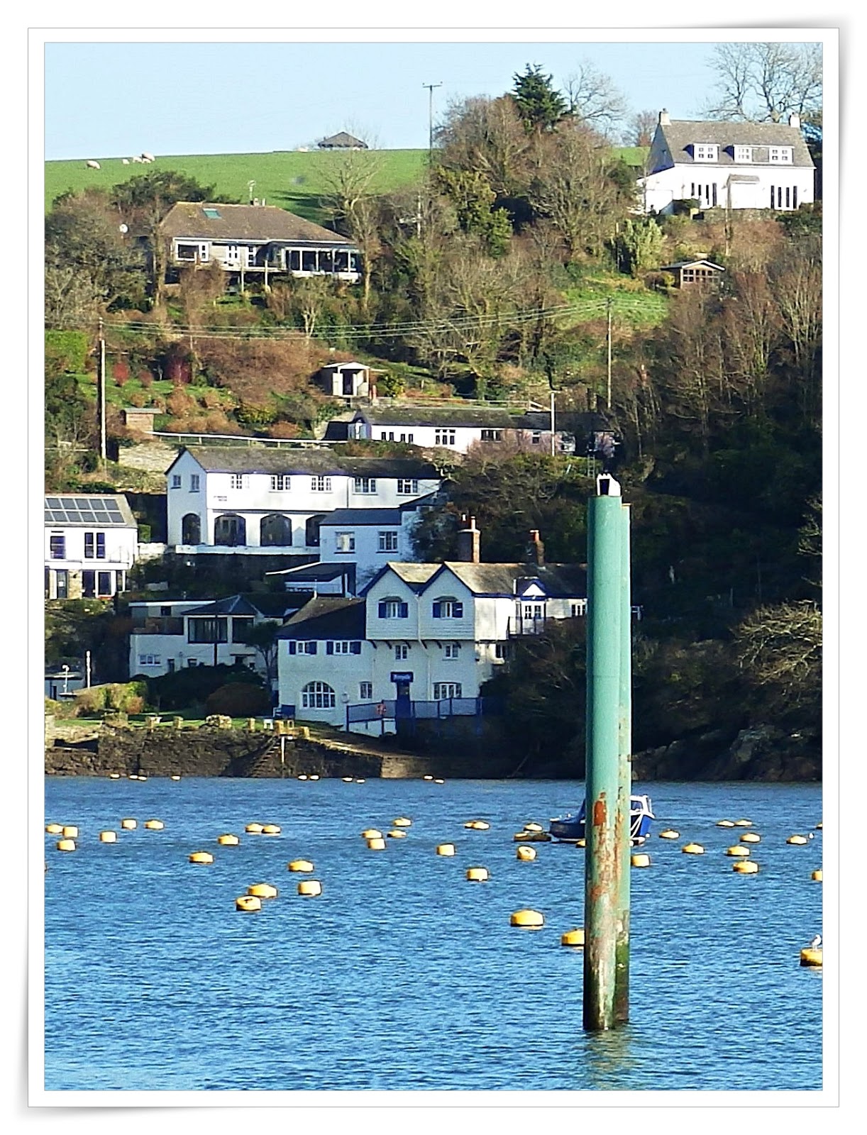 Mike's Cornwall: The Bodinnick Ferry: Fowey to Bodinnick and Return