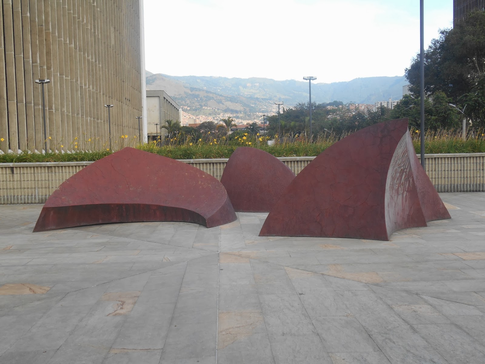 Esculturas de Colombia: Centro Administrativo de la Alpujarra
