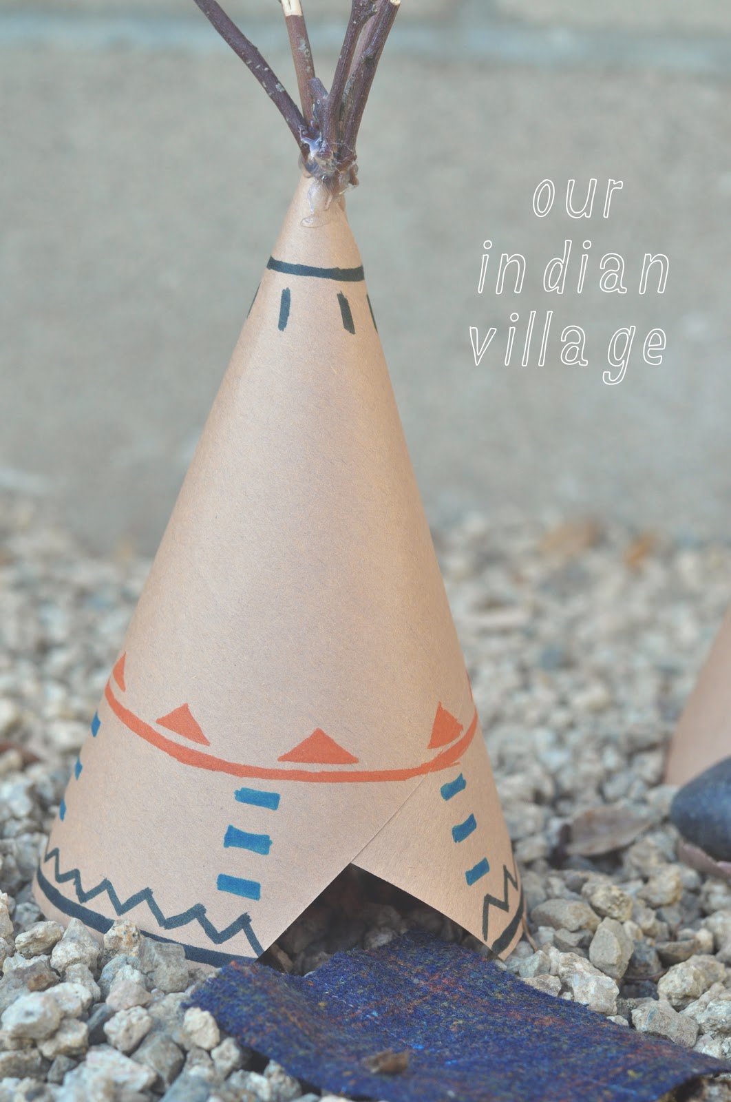 brown bobbin: mini teepees