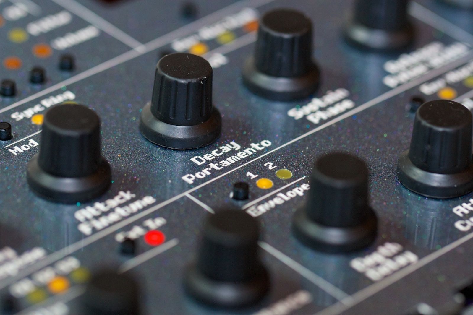 MATRIXSYNTH: Custom Midibox SID MB6582 Synthesizer