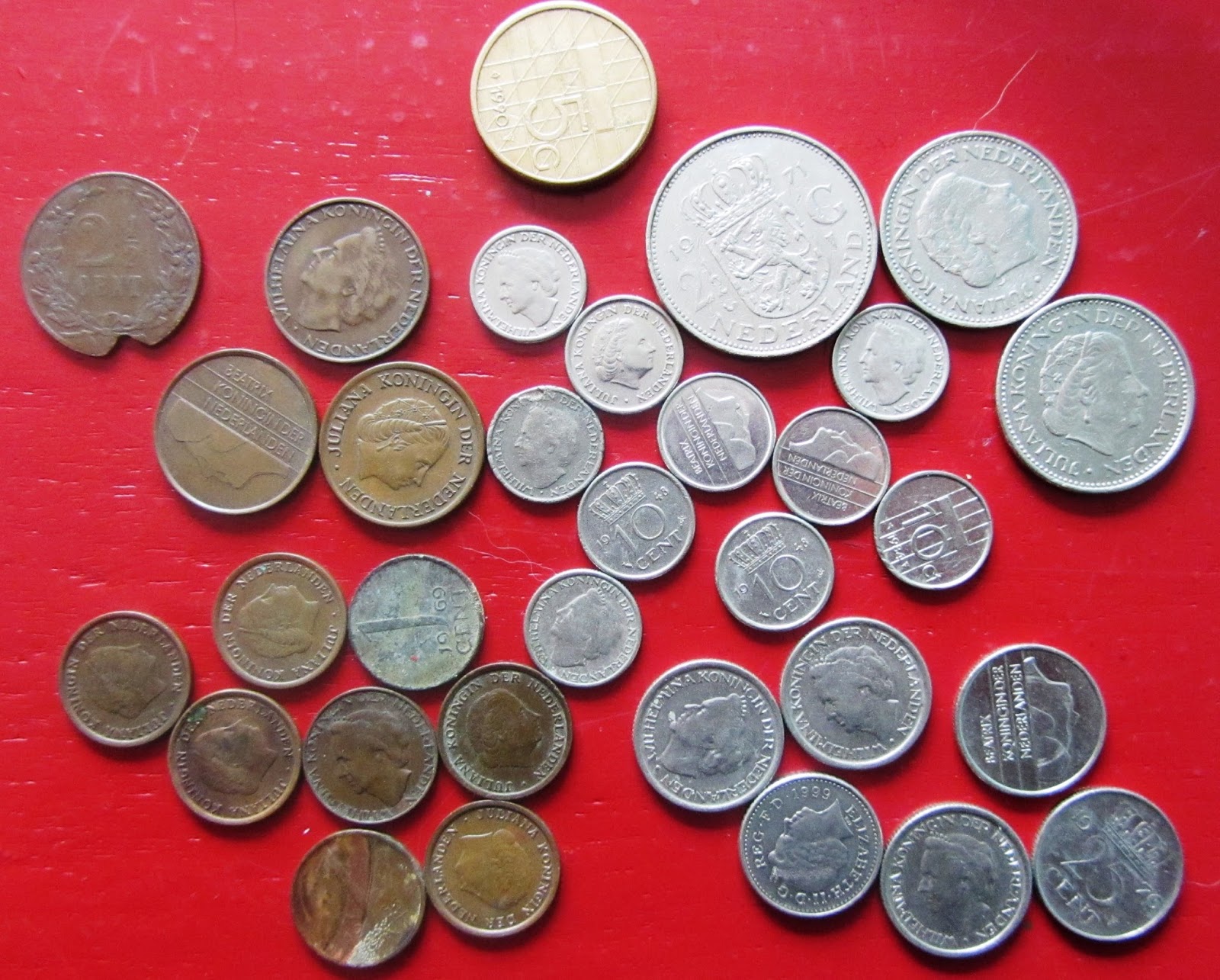 De Verdubbeldame : De Verdubbeldame doneert buitenlands geld aan het ...