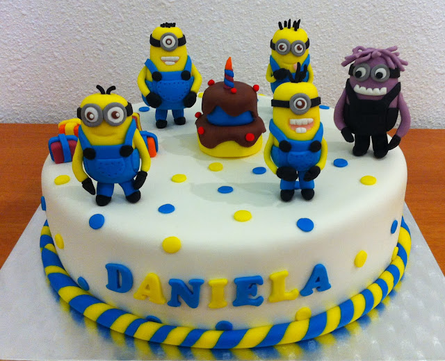 Karina´s Cookies & Cupcakes: Pastel Minions