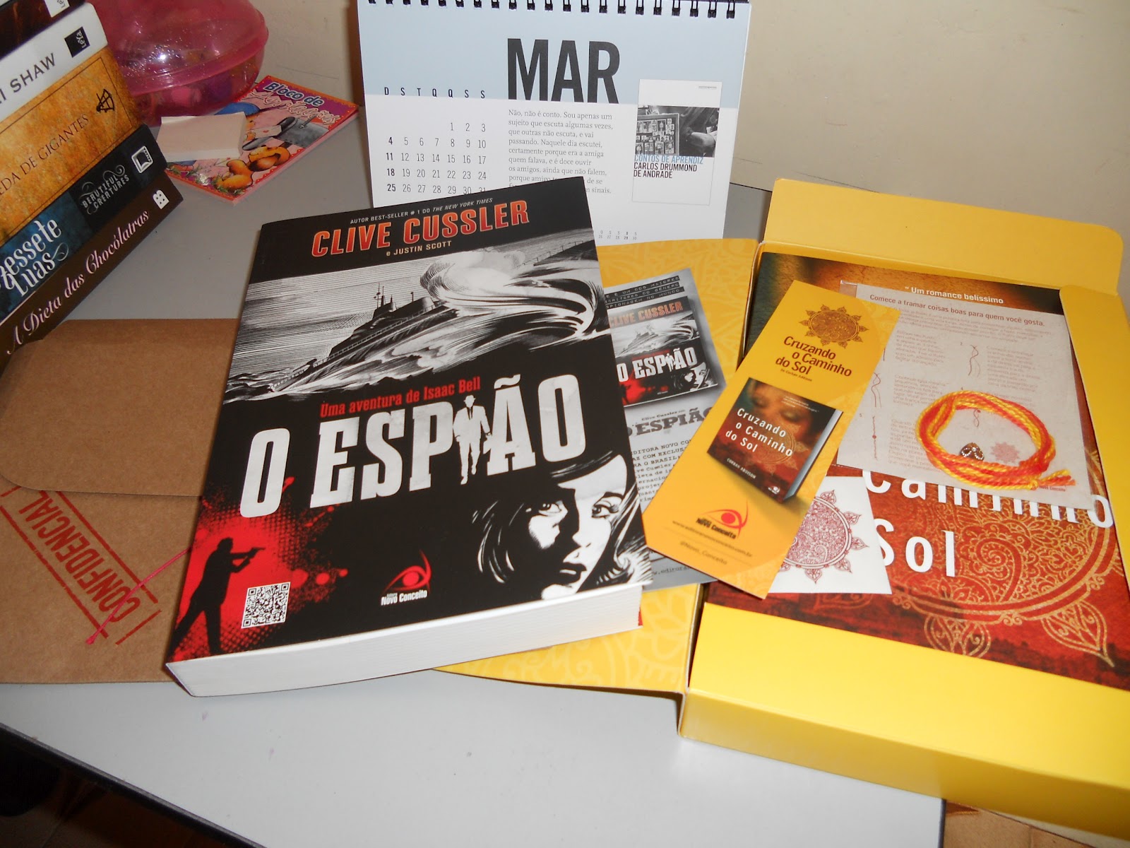 Brincando com Livros: [Renovando a Estante] Março (2/2) - Lygia