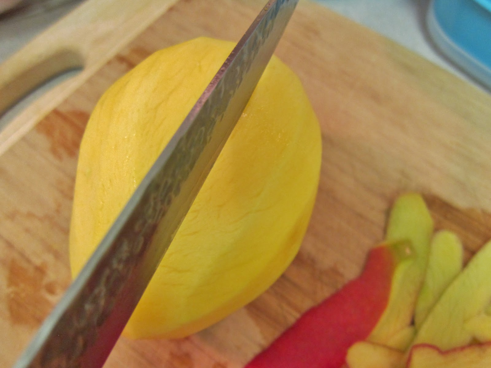 The Vegan Chronicle: Tomato-and-Mango Salad with Curry-Orange Vinaigrette