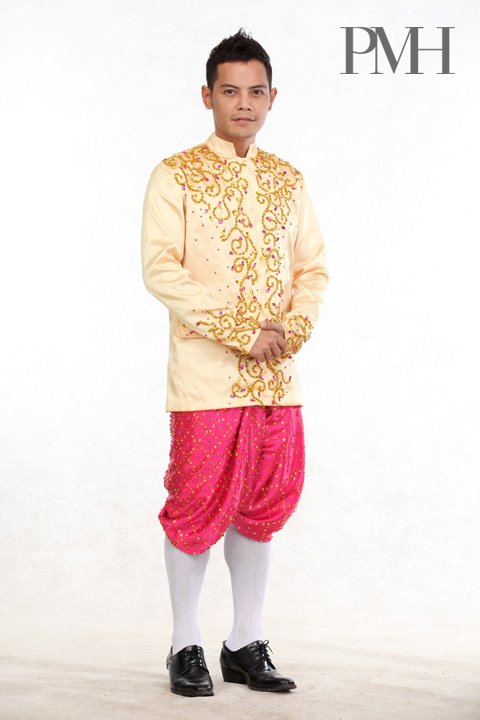 M y a n m a r H u n k s: Kyaw Kyaw Bo, Si Phyo, Phyo Ngwe Soe and Pyay ...