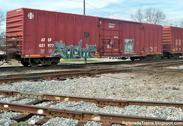 RAILROAD Freight Train Locomotive Engine EMD GE Boxcar BNSF,CSX,FEC,Norfolk Southern,UP,CN,CP ...