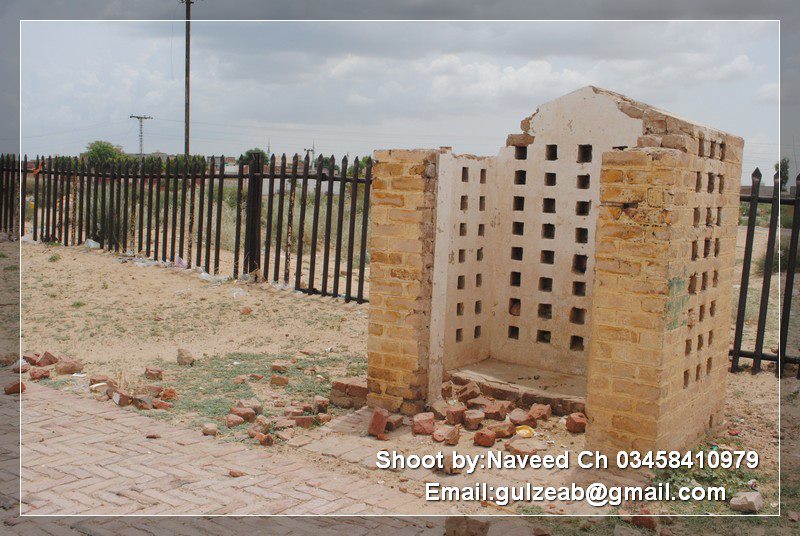 Ruins of Railway Station Fort Abbas ~ Look Pakistan News,Culture ...
