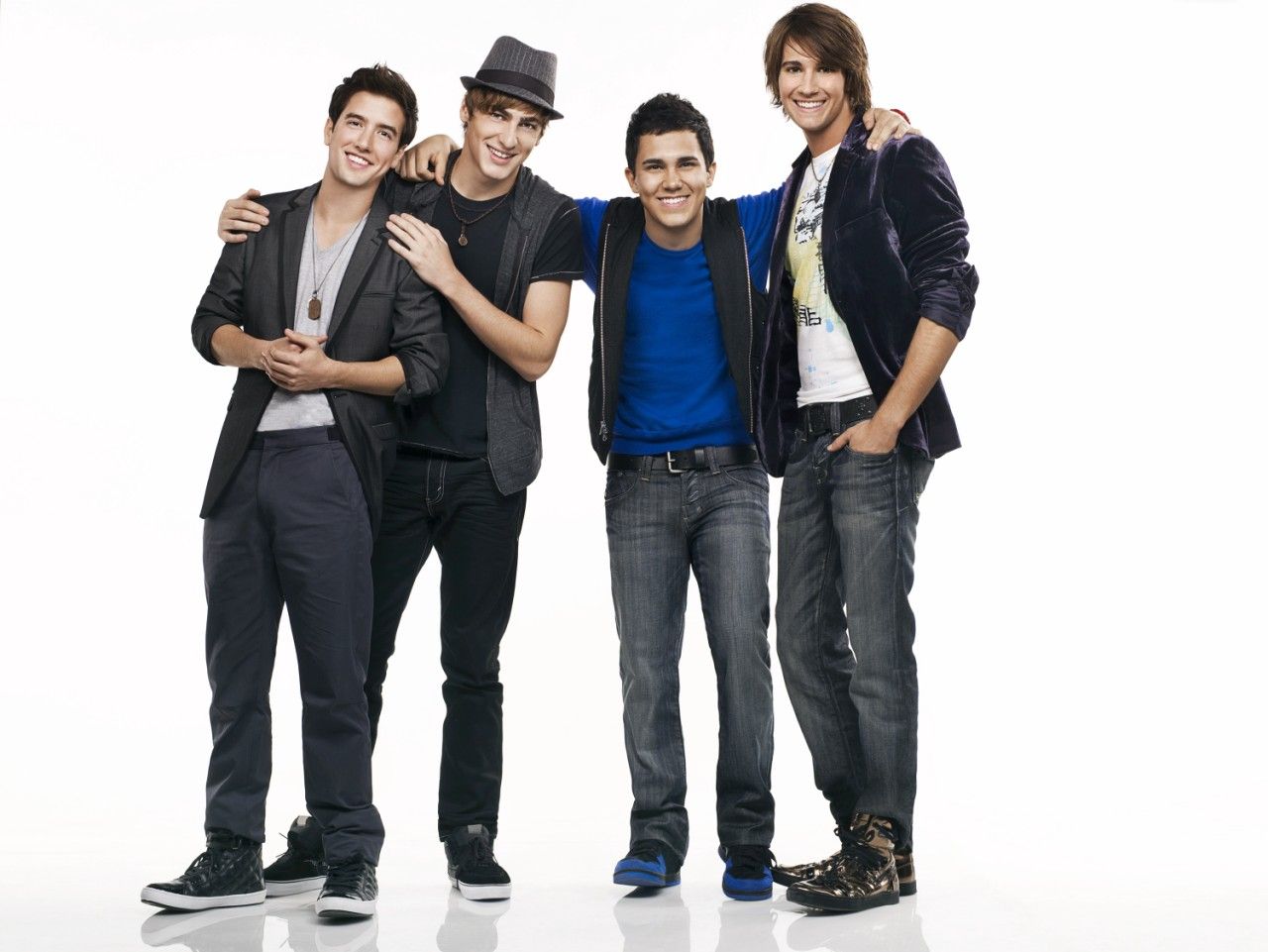 Rusher y Directoner unidas por una causa: Imagenes De BTR