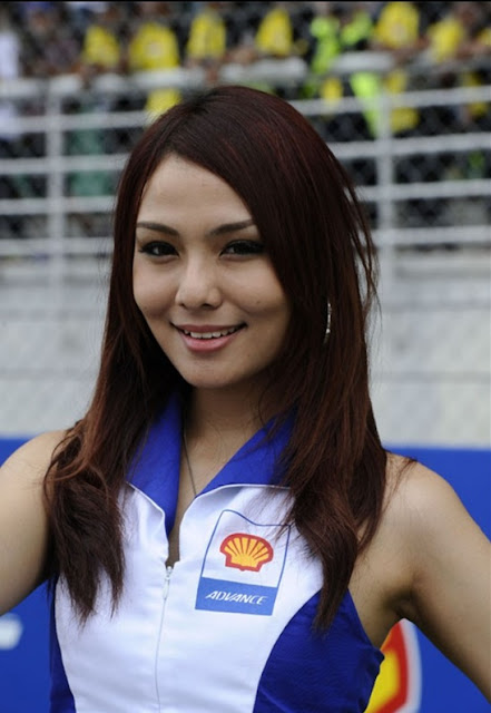 The Uniform Girls: [PIC] MotoGP Grid Shell uniform show girls - Sepang 2010