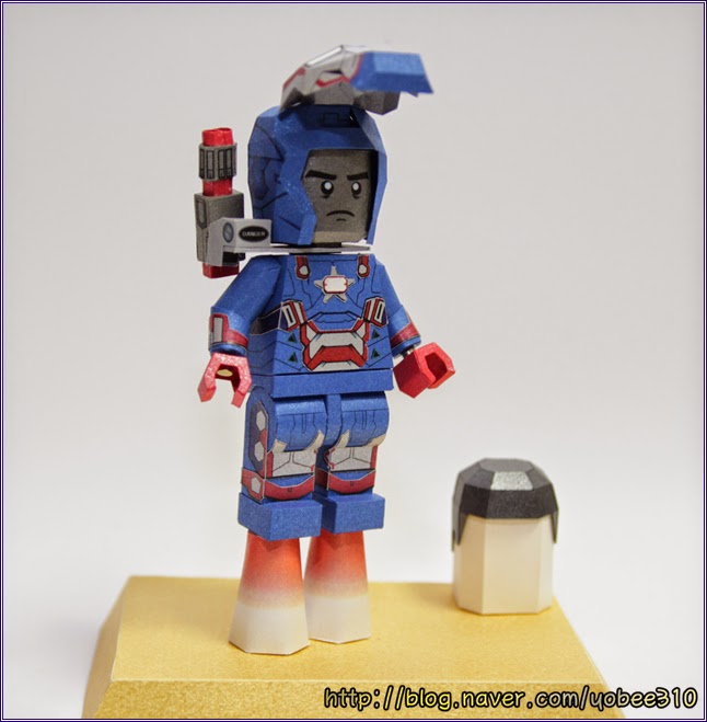 YOBEE'S LEGO MINI-FIGURE PAPER CRAFT: Lego Iron-Patriot Paper Craft