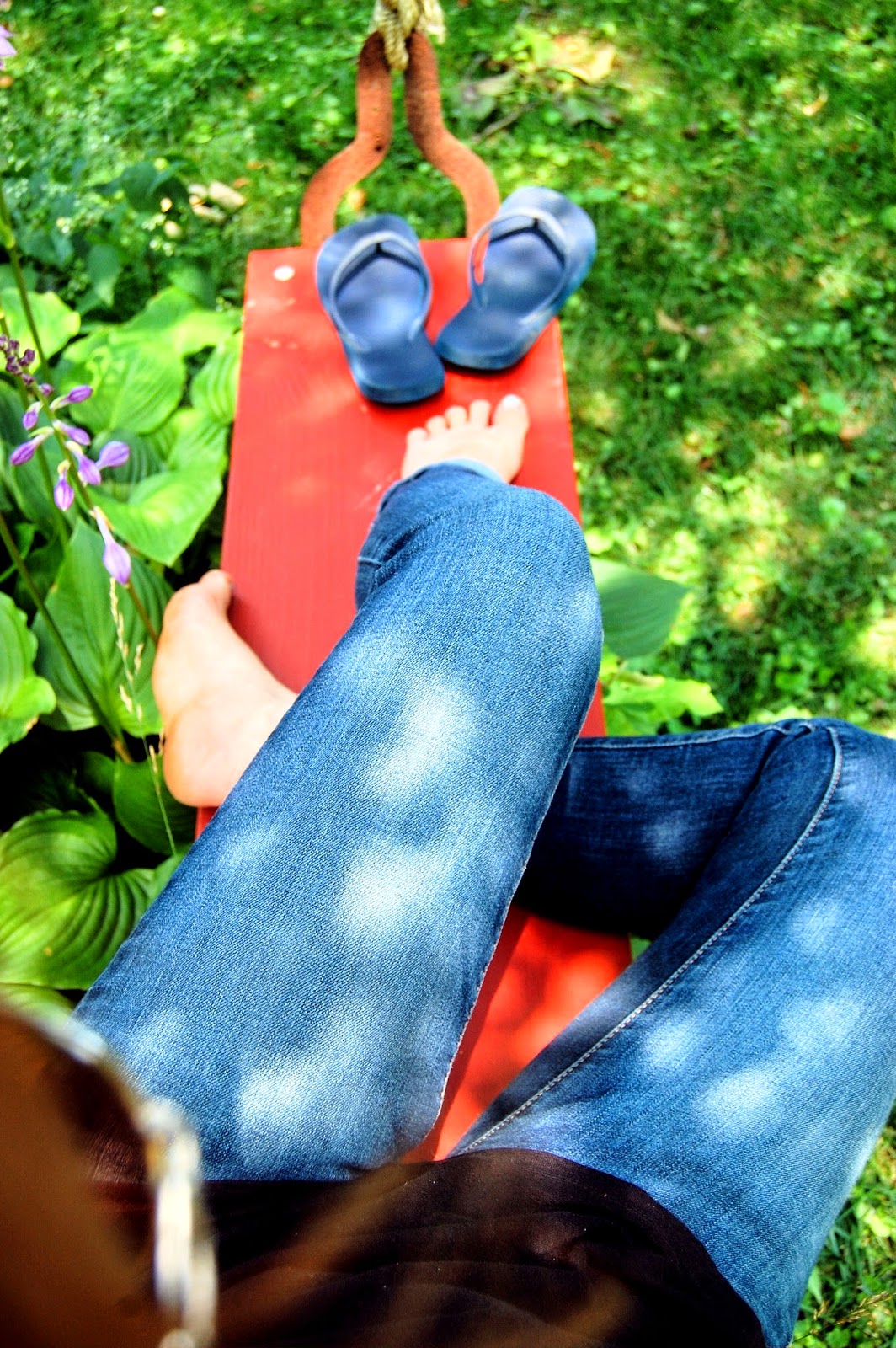 The Bumbling Gardenista: Garden Perch