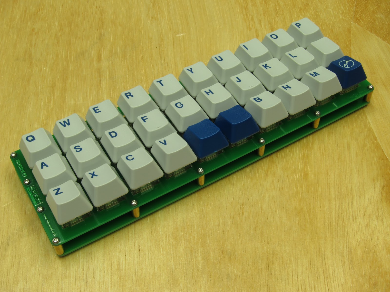 40% Keyboards: Gherkin Alps