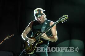 Musica ♪: La Renga, Trueno a Tierra