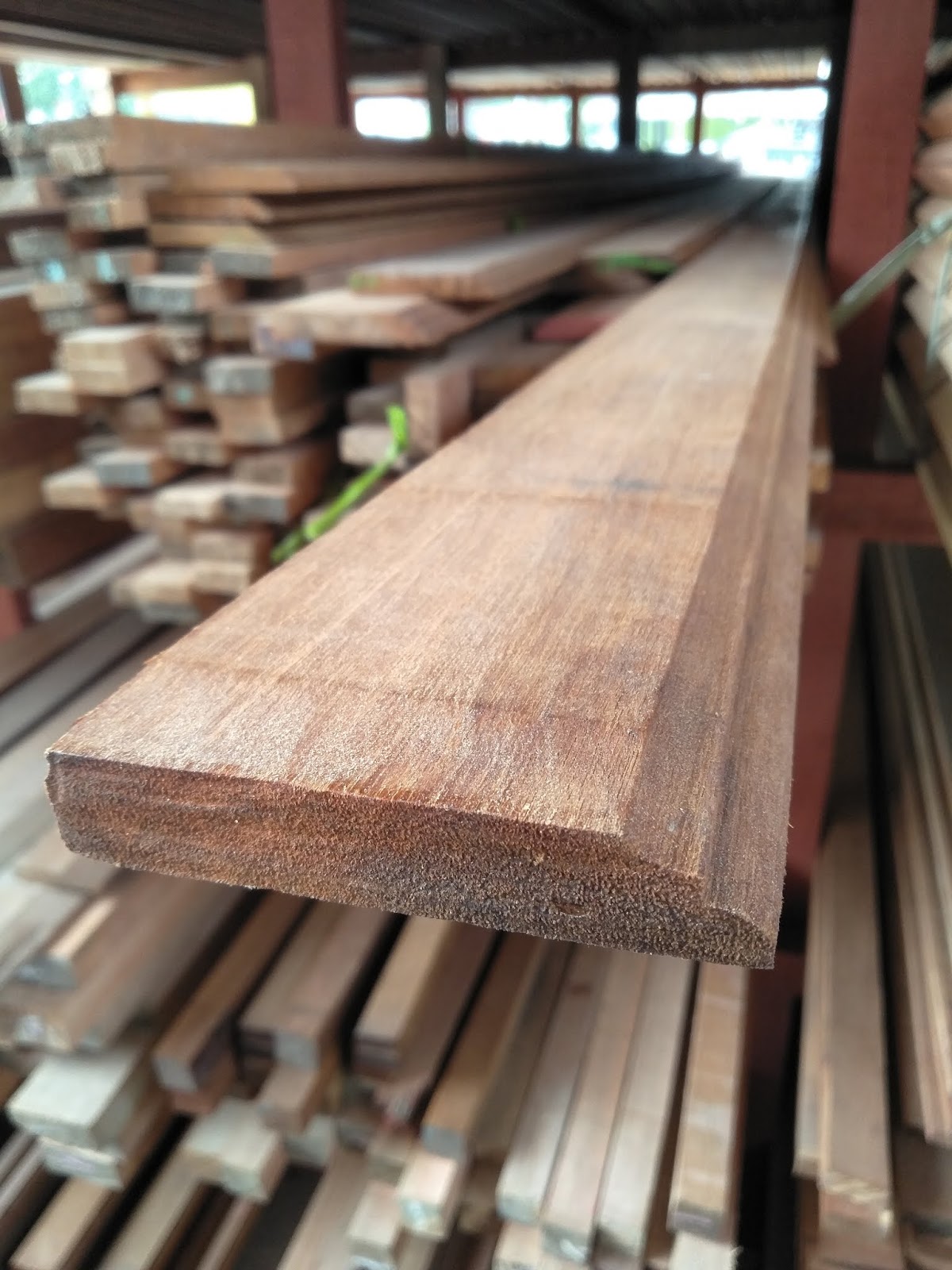 PESONA BORNEO PROFIL: Lis Plint / Lis Lantai / Lis Dinding