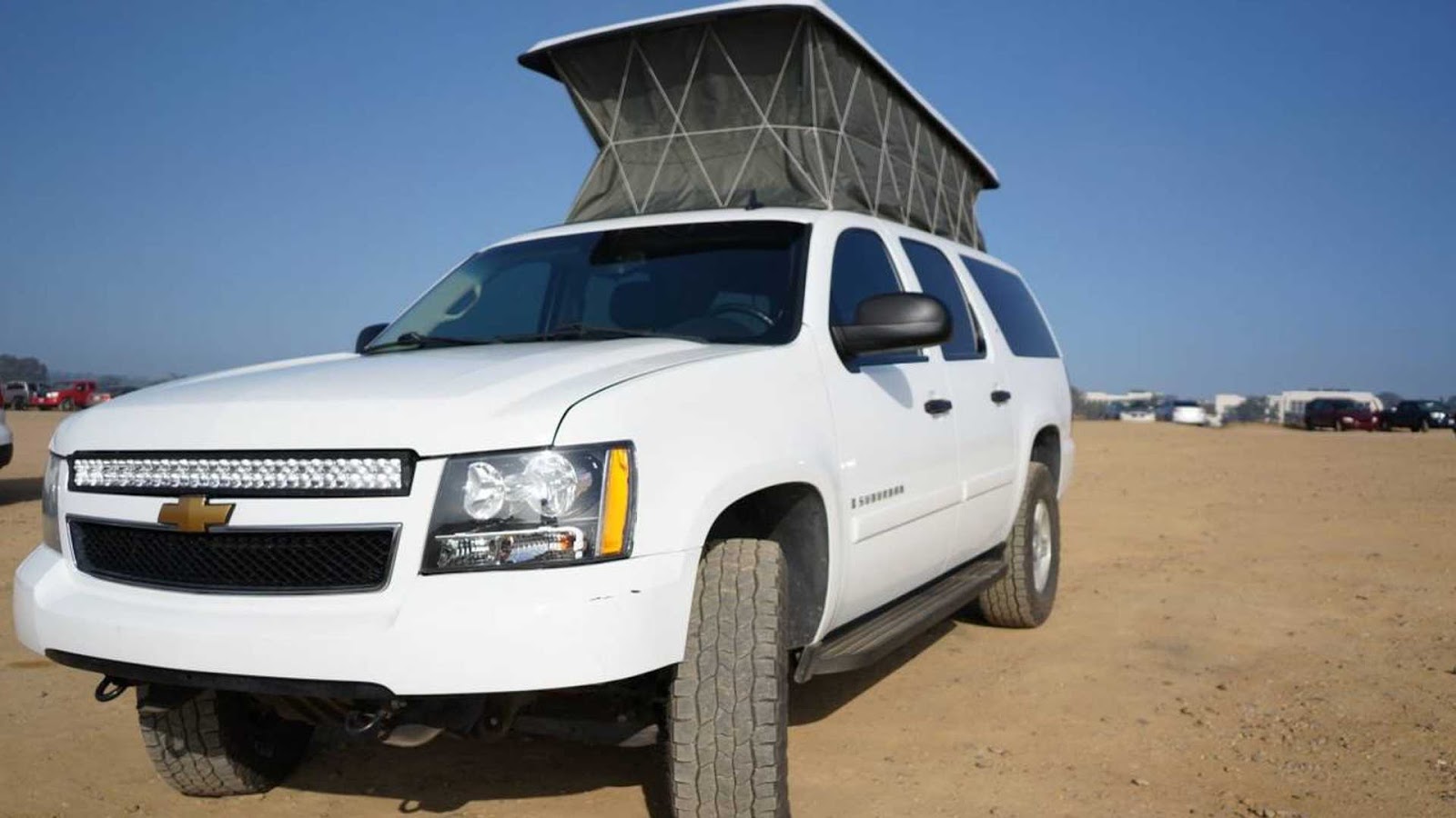 乍看為一般SUV的Chevy Suburban竟有著滿滿的露營設備 | SanjiNoir 黑侍樂讀