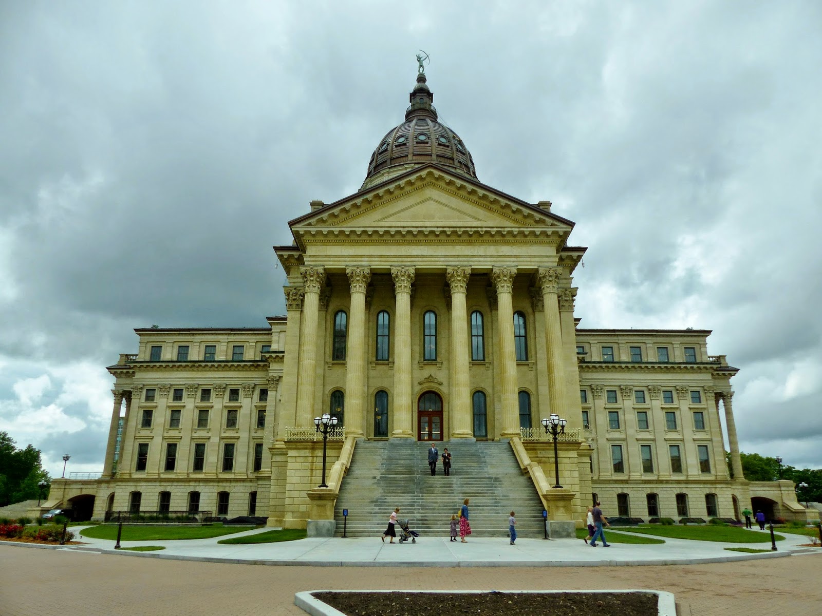 2dodges2go: 5/14/15 - Kansas State Capitol