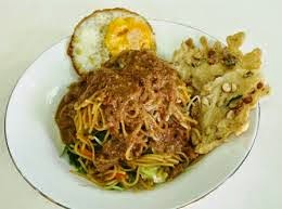 Aneka Hidangan Sepinggan: Hidangan sepinggan : Bakmi Pecel(Jawa Timur)