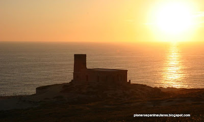 PIONEROS PENINSULARES: EL FARO DE CABO FALSO
