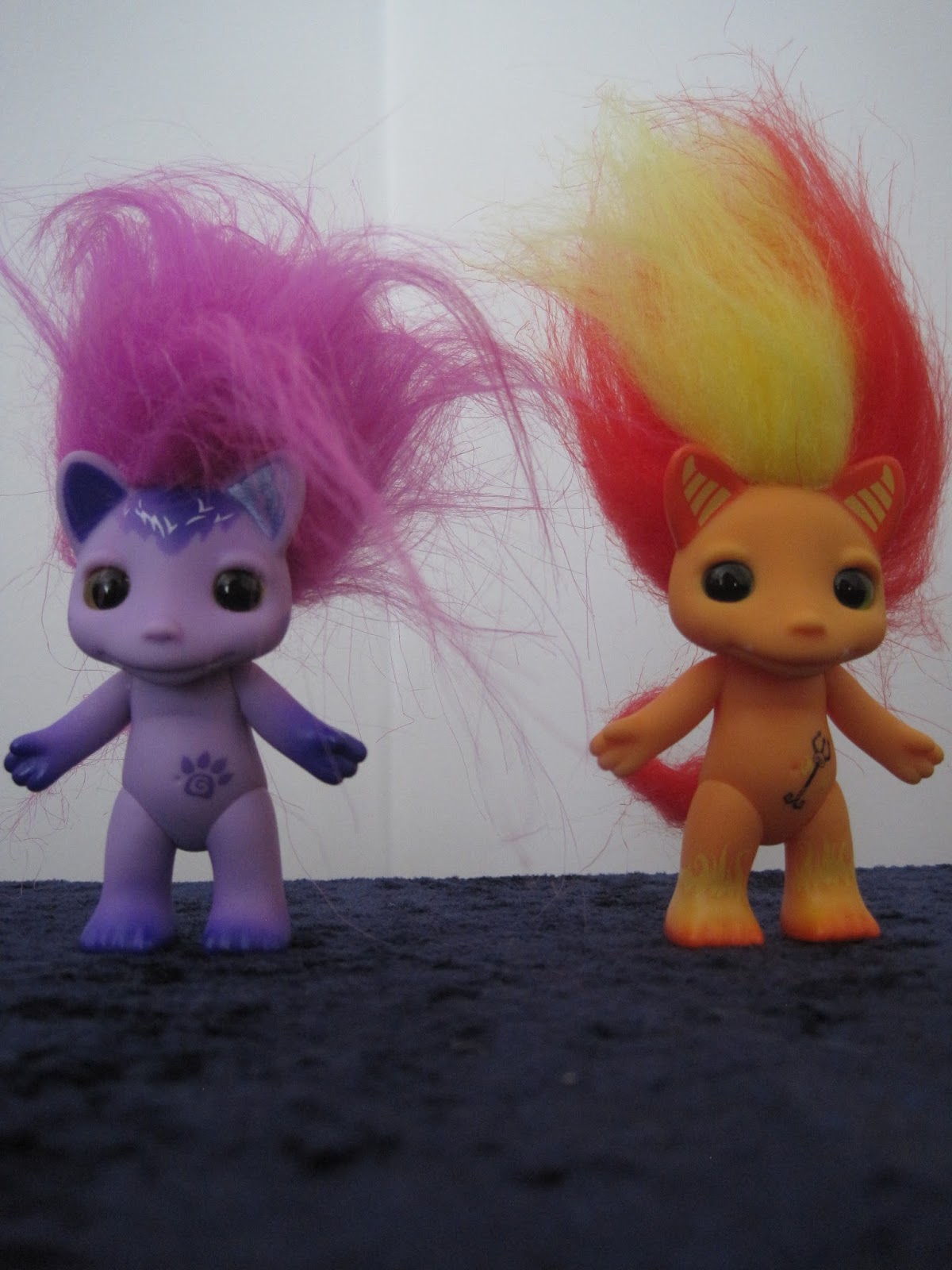 Toy Box Nebula: The Zelfs Debut: Medium Dolls and Venus Flytrap Spin ...