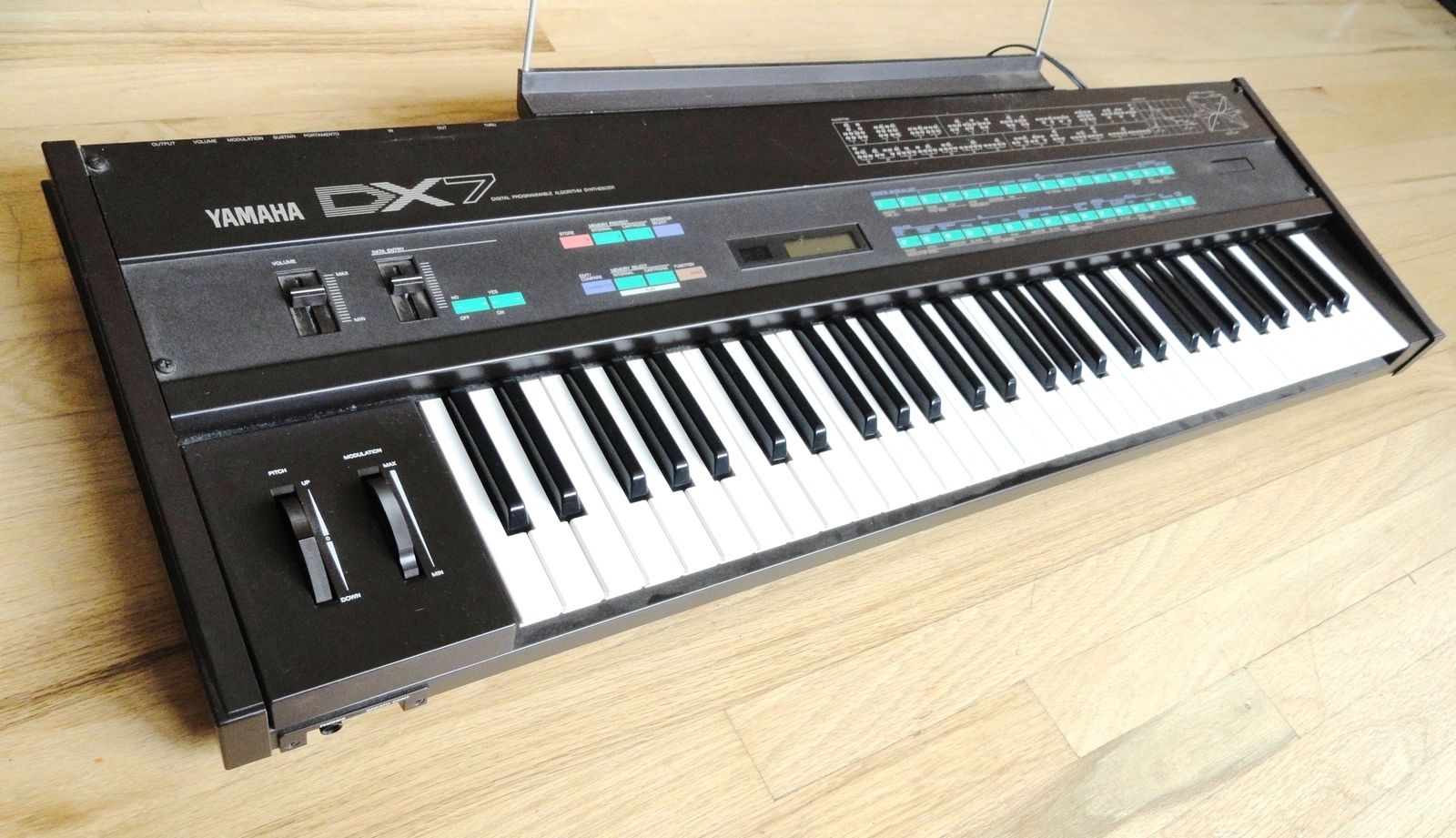 Matrixsynth 1980s Yamaha Dx7 Digital Fm Vintage Synthesizer With Original Case Carts And Manuals