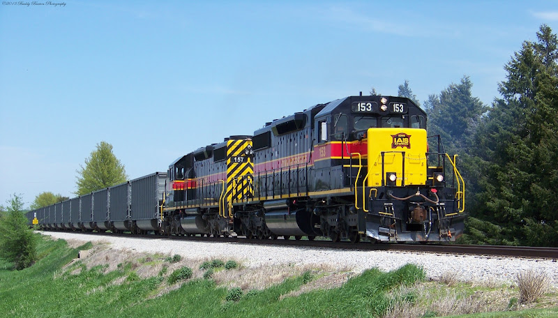 Iowa Interstate EMD's | TrainBoard.com - The Internet's Original