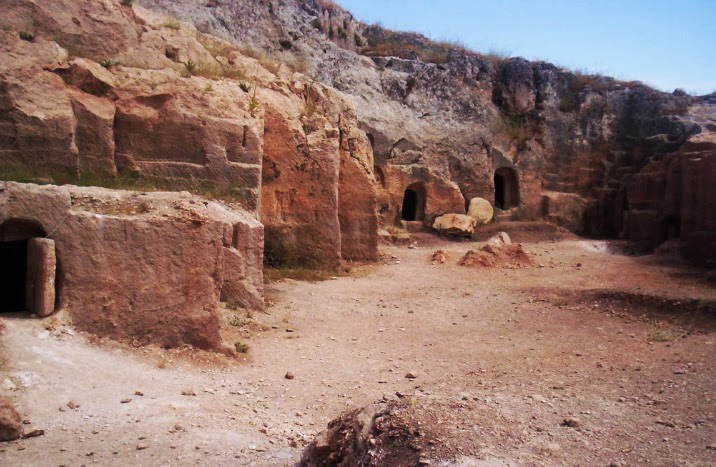 ArqueoLugares: ÇAYÖNÜ prox. Ergani. Diyarbakir.Turquía