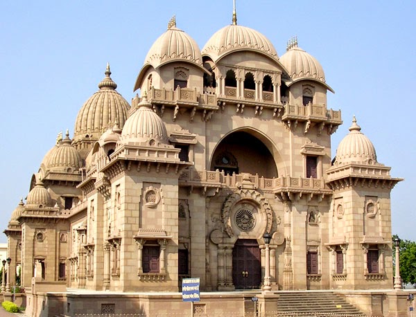 Pixelated Memories: Belur Math, Calcutta