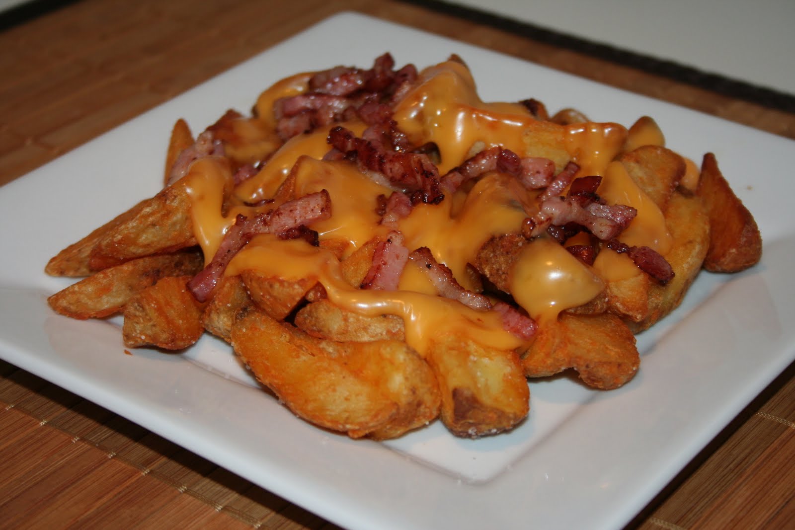 Cocina de lid: Patatas con queso cheddar y bacon, estilo foster´s hollywood