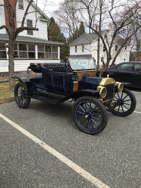 Content in a Cottage: Classic "Model T Ford Tin Lizzie"