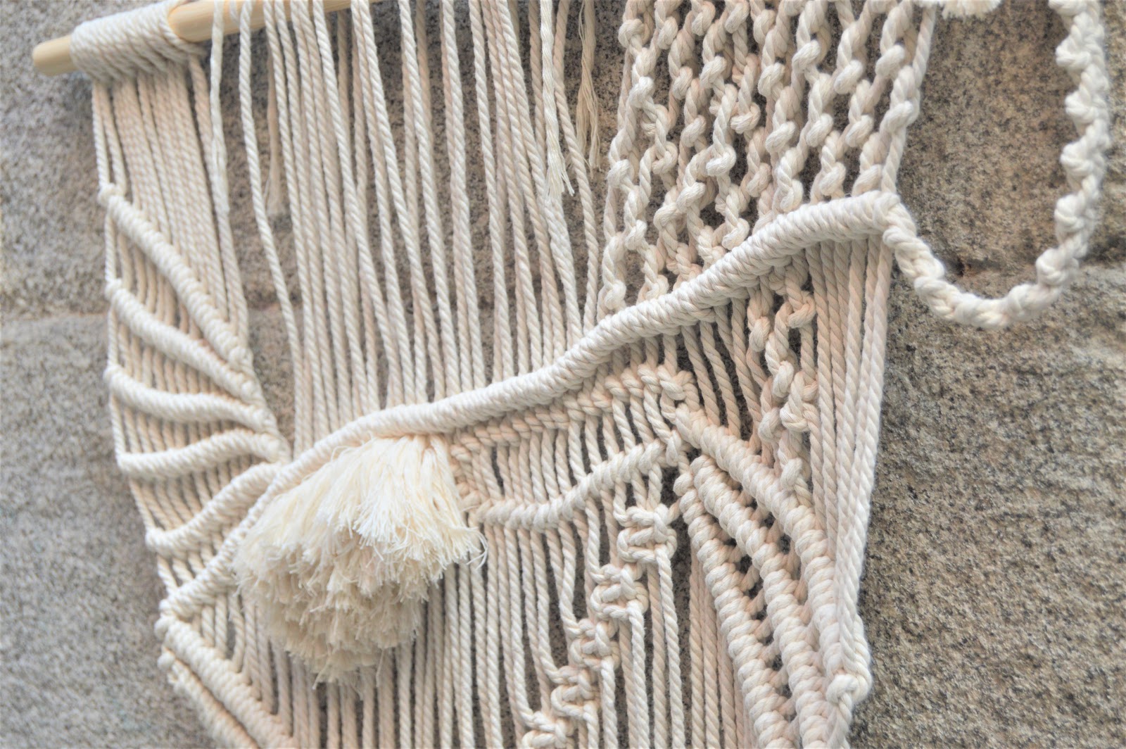 la laborteca de Julia: TALLER DE TAPIZ DE MACRAMÉ