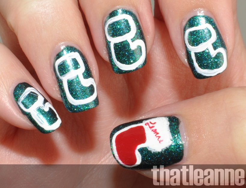 thatleanne: Holiday nail art: Stockings!