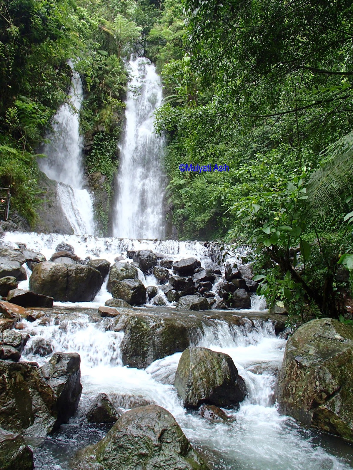 Merasakan Segarnya Curug Cilember