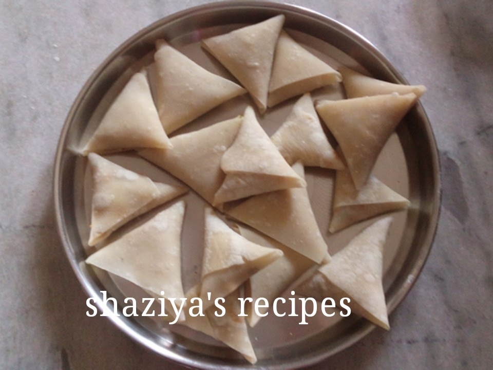 shaziya'srecipes: ONION SAMOSA RECIPE/IRANI SAMOSA RECIPE