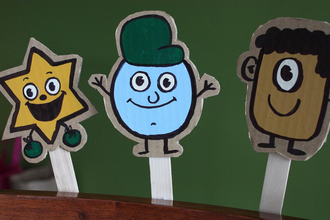 Bok Bok B'Gerk: Tutorial : Cardboard Puppets