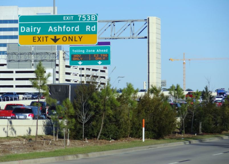 H-Town-West Photo Blog: Construction Cranes attest to Boom under way ...
