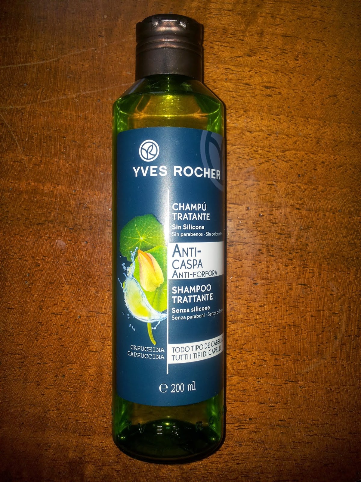 Beauty&Fashion: angolo di Babi: Yves Rocher Shampoo Trattante anti-forfora