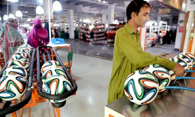 About 50% of the world’s footballs are made in Pakistan.Real image of ...