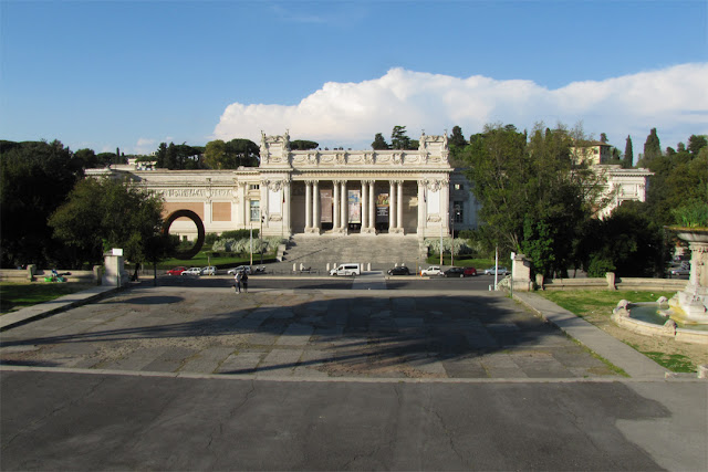 Daily Photo Stream: Galleria Nazionale d'Arte Moderna