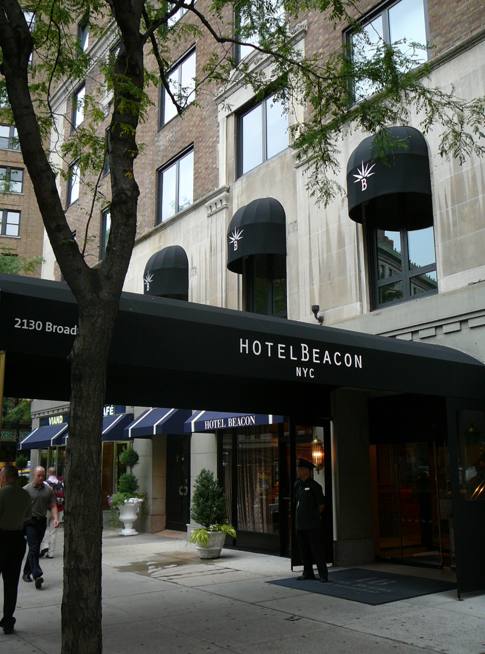 Scrumpdillyicious: Highlights of New York: A Collection of Classics