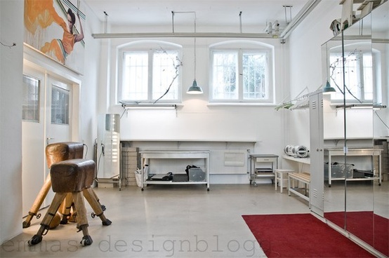 STUDIO647_____________________: Meet Me at the Barre: The Home Dance Studio